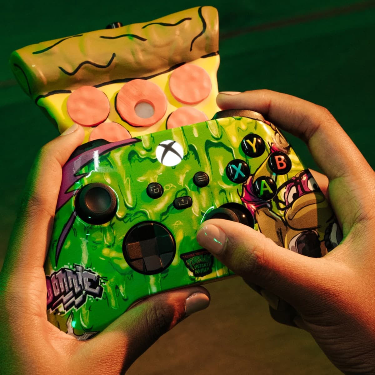 Microsoft creates pizza-scented TMNT Xbox controllers
